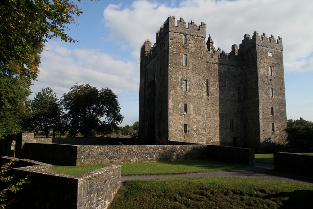 Bunratty Castle and Folk Park | ticket prices and opening hours ...